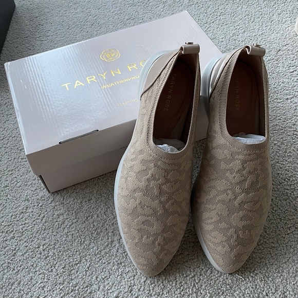 Taryn Rose | Shoes | Nwt Taryn Rose Danica Weatherproof Shoes | Poshmark